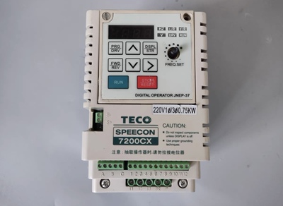 TECO东元7200CX变频器220V0.75kW变频调速器JNTSBDBA001JK---二手