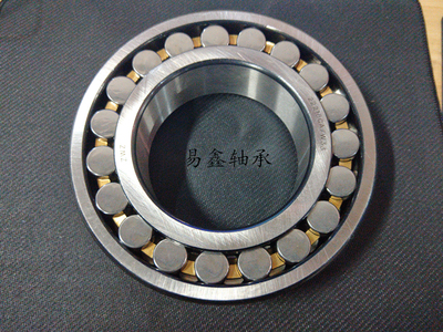 调心滚子轴承22215 22216 22217 22218 22219 22220 22222 CAW33