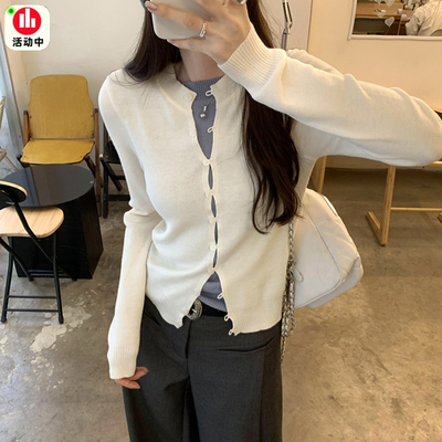 高级感假两件内搭外套针织开衫女秋冬新款修身显瘦长袖打底毛衣女