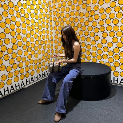 蓝紫色棉质中腰直筒宽松牛仔裤