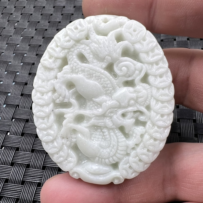 玉石挂件蓝田玉生肖龙挂件深功雕刻金钱龙挂件玉龙牌子玉坠车挂件