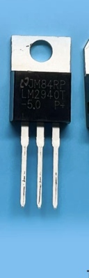 LM2940T-5.0 TO220 低压降稳压器芯片 输入26V 输出5V 1A