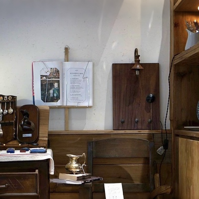 中古侘寂风复古民宿装饰氛围客厅卧室复古做旧壁灯装饰招牌木板灯