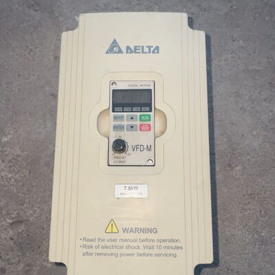 台达VFD075M43A变频器 380V7.5KW 拆机