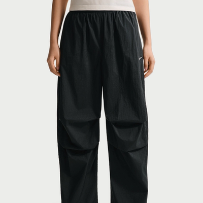 Nike耐克正品新款春秋款女款时尚休闲运动松紧百搭梭织长裤IO3377
