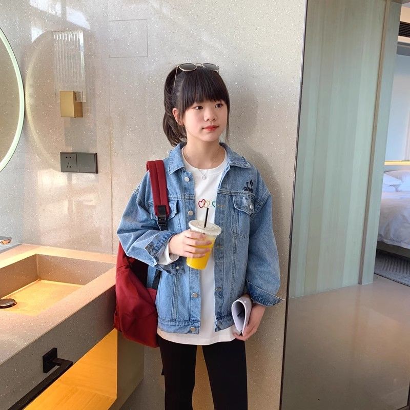 女童童装牛仔外套洋气春秋新款中大童复古刺绣翻领服装儿童外套潮