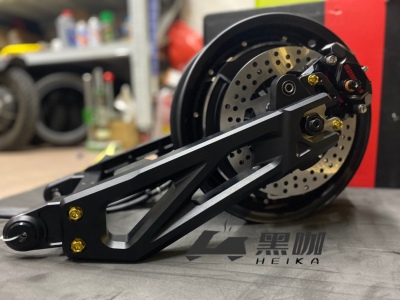 黑咖改良版SMRT7075款平叉小牛电动UBU2N1S九号电动CF90机械师EN