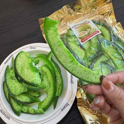 酸甜开胃！泰国特产瓦洛洛市场青柚皮果干柚子皮蜜饯旅游柚皮糖