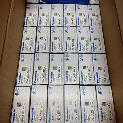 松下PLC FP0R-C32CT AFP0RC32CT 全新--议价商品