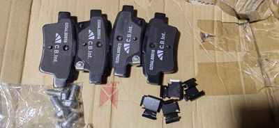 江铃新驭胜S330 后刹车皮 后刹车制动蹄片 EFS1-2D251-CA 自动 AT