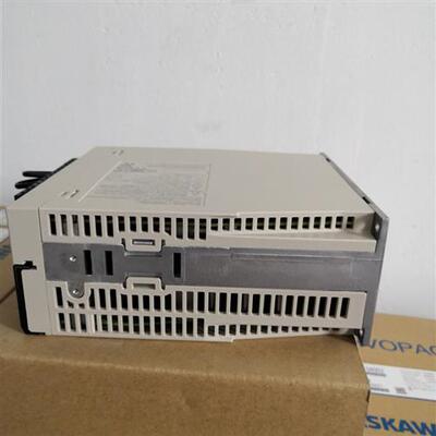 SGD7S-5R5A10A002 SGD7S-5R5A10A202 伺服驱动器 现货供应 质保1