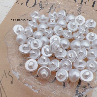 半圆蘑菇形方脚珍珠树脂纽扣