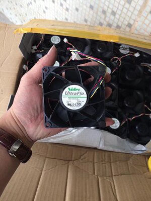NIDEC V80E12BGA5-57 12V 1.4A 4线 8038 8CM 高转速服务器风扇