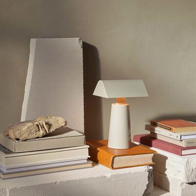 Tradition Caret 丹麦 便携台灯餐厅客厅充电床头灯LED调光