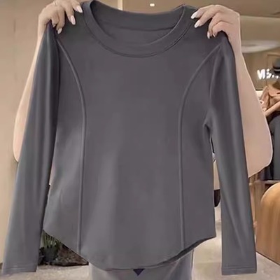 灰色长袖打底t恤女春秋鱼骨上衣