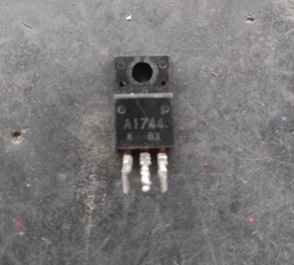 A1744 2SA1744 TO220F直插NPN开关三极管高速15A 100V 30W