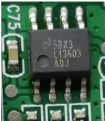 L13603ADJ LV13603AMRX-ADJ 汽车电脑板电源稳压调节芯片