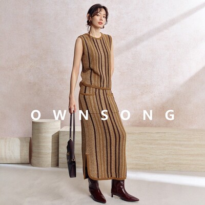 慵懒风圆领无袖撞色条纹针织背心