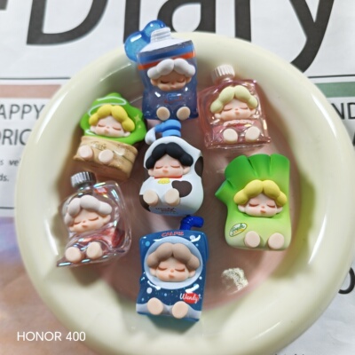 Wendy一日店长系列盲盒潮玩可爱公仔手办桌面摆件男生女生礼物