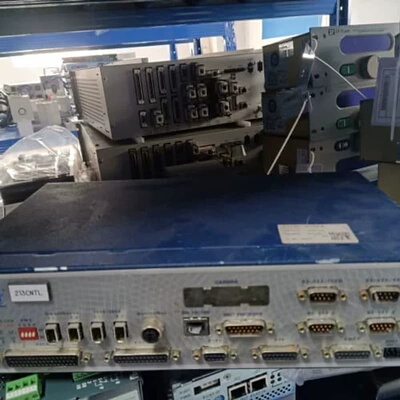 ADEPT SmartController CX，型号200；其他