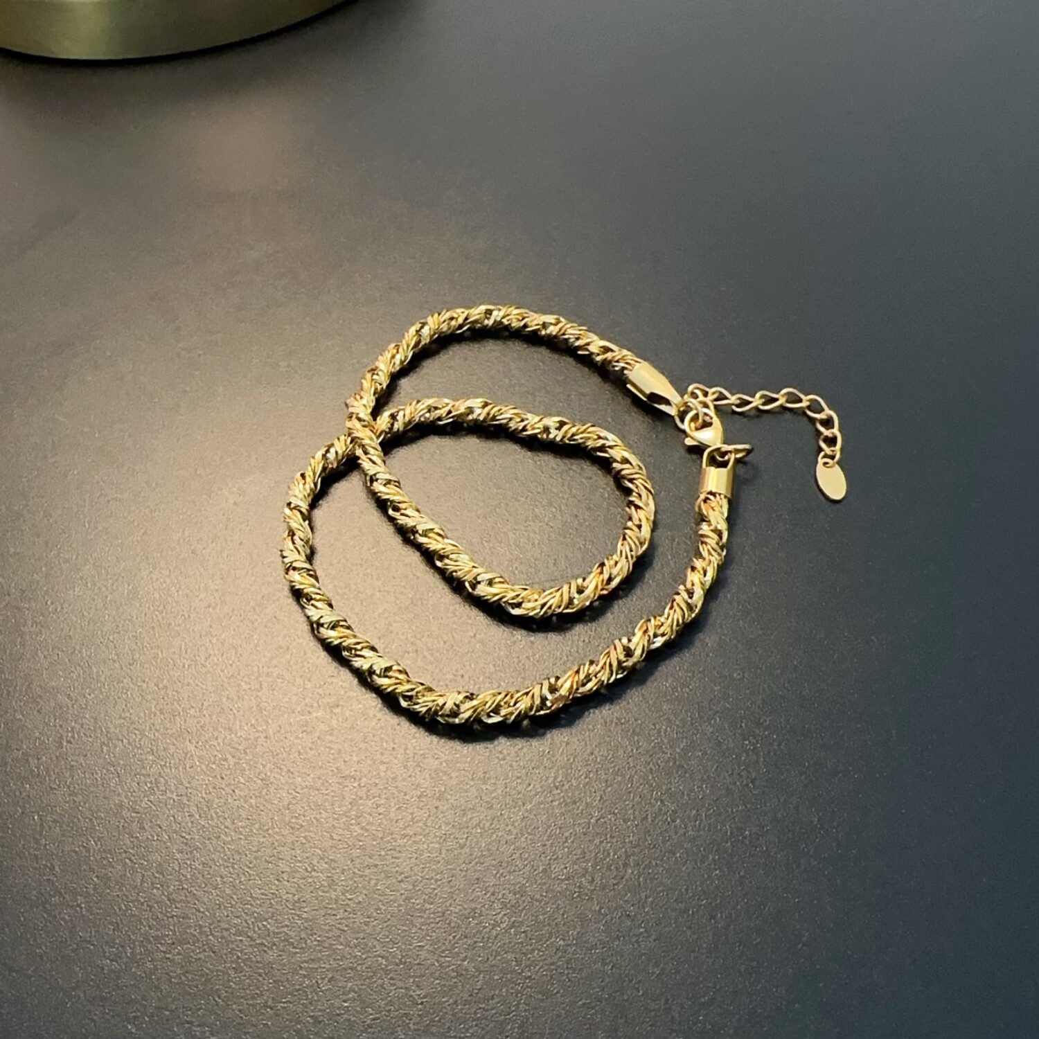 简约麻花项链百搭暗金色颈链叠戴通勤INS中性可调节饰品