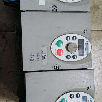 可维修-施耐德ATV302HU15N4，1.5kW，变频器，有多个，议价