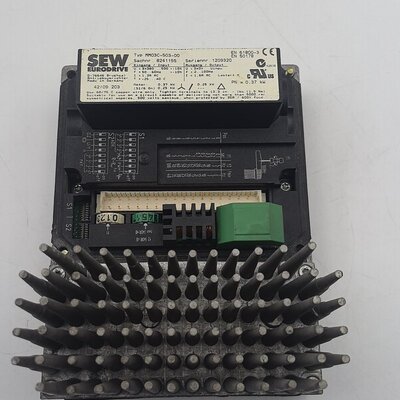 SEW变频器MM03C-503-00MM03C-503-00/0.37KWMM03C-503-00/0.75KW