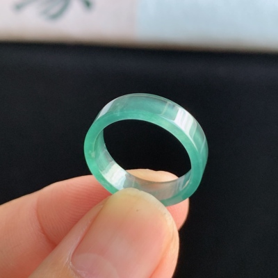 天然A货冰种湖水蓝翡翠方戒