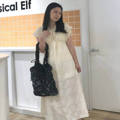 日单ELF新款优雅V领褶皱连衣裙