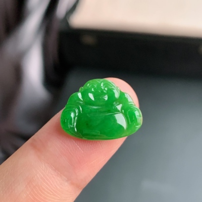 缅甸A货冰糯阳绿翡翠佛公镶件