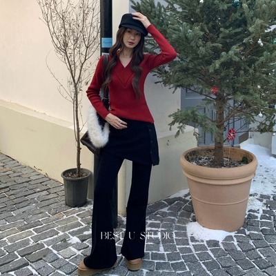 TCCW红色V领长袖针织衫