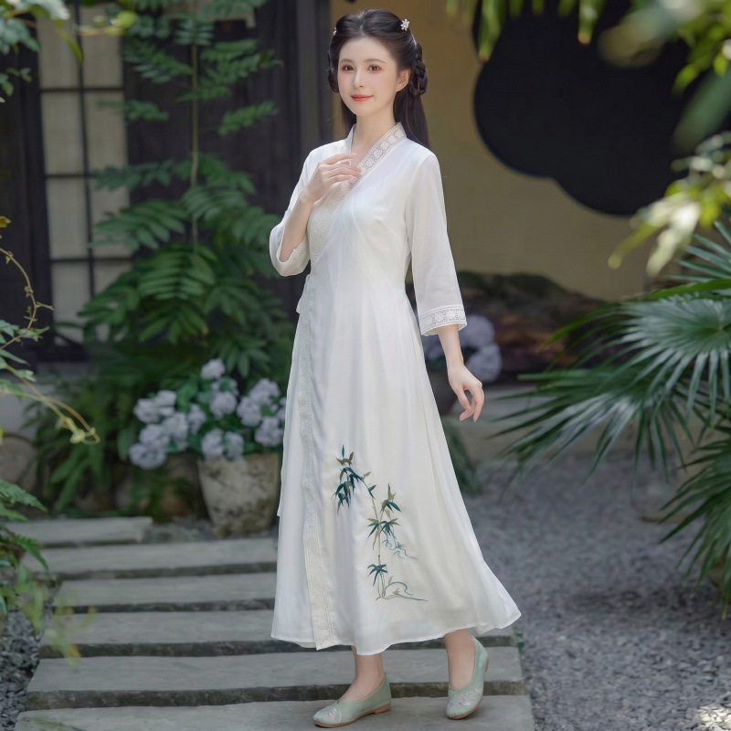 2026年夏季中国风茶服交领民族汉服白色显瘦收腰气质优雅连衣裙子