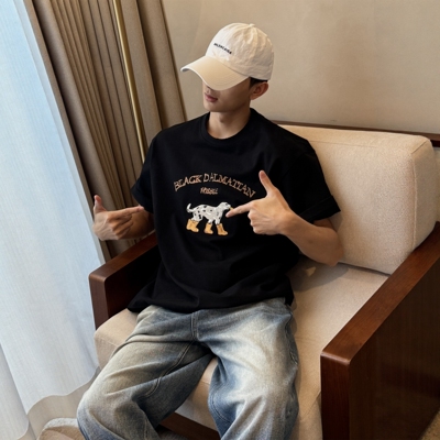 雨靴腊肠狗刺绣宽松高克重T恤