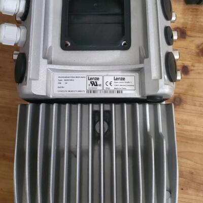议价E84DGDVB37142PS 伦茨防爆变频器 工业工控变频驱动设备维修