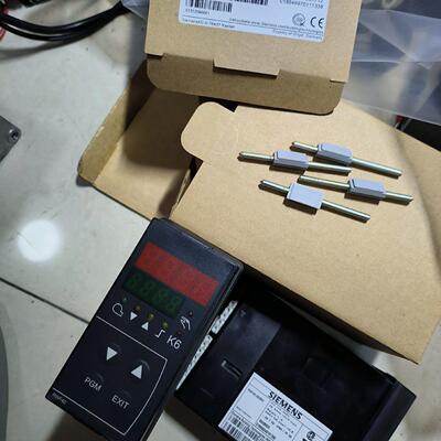 议价RWF40.002B97 比例调节比调仪 工业燃烧控制器维修