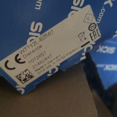 议价WTT12L-B3567 光电传感器 工业工控测距检测元器件维修