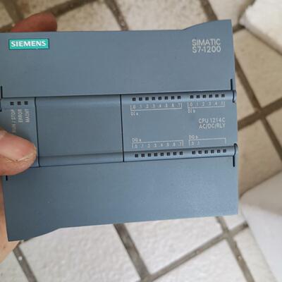 议价214-1BE30 CPU1214C PLC控制器模块 S7-1200 AC/DC/RLY维修