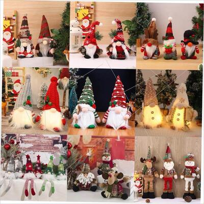 Christmas decorations with glowing Rudolph figures圣诞节摆件