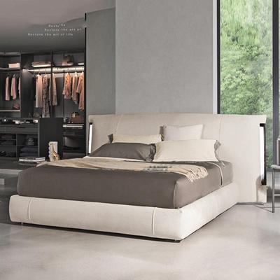 Flou意式轻奢磨砂布软床双人主卧床金属饰边Amal设计师床宽屏床