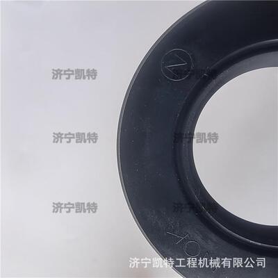 PC56-7挖掘机 液压泵骨架油封708-7T-12330 通用PC58-8挖机