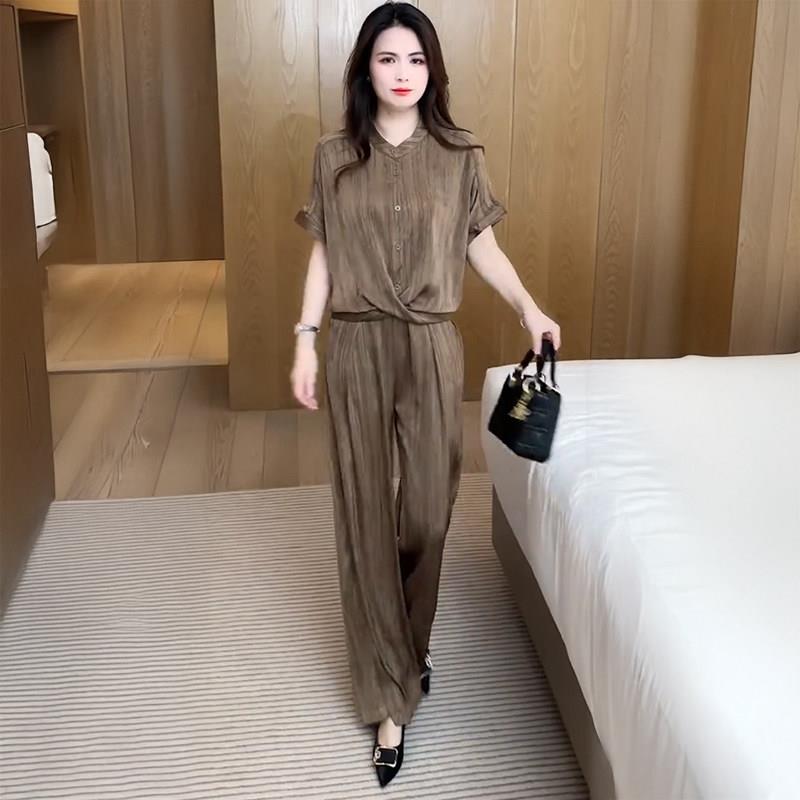 冰丝时尚套装女2025年夏季新款气质遮肉显瘦短袖上衣阔腿裤两件套