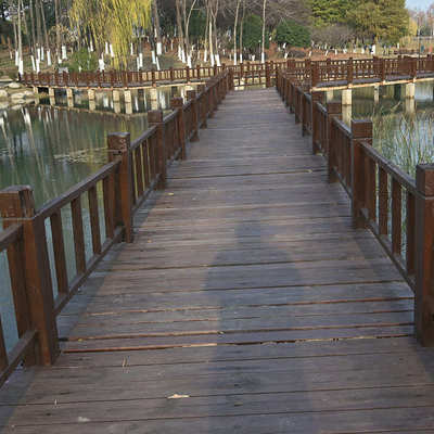 栅栏景观围栏水泥公园园林护栏防护栏河道混凝土木纹仿木户外栏杆