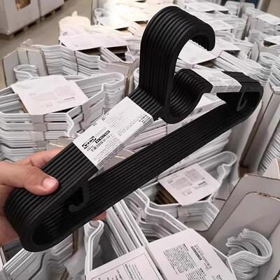Non-slip household hangers for drying clothes, made of black