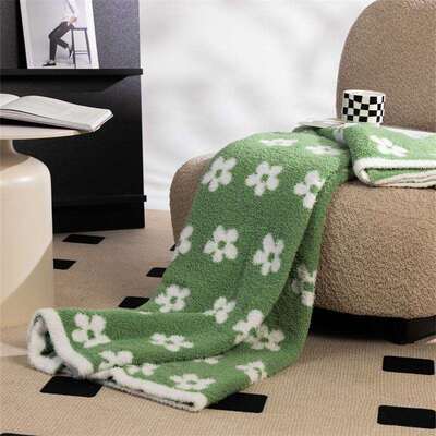 新款A类半边绒可爱小花毯办公室午休毯床尾毯装饰搭配毯普利朵