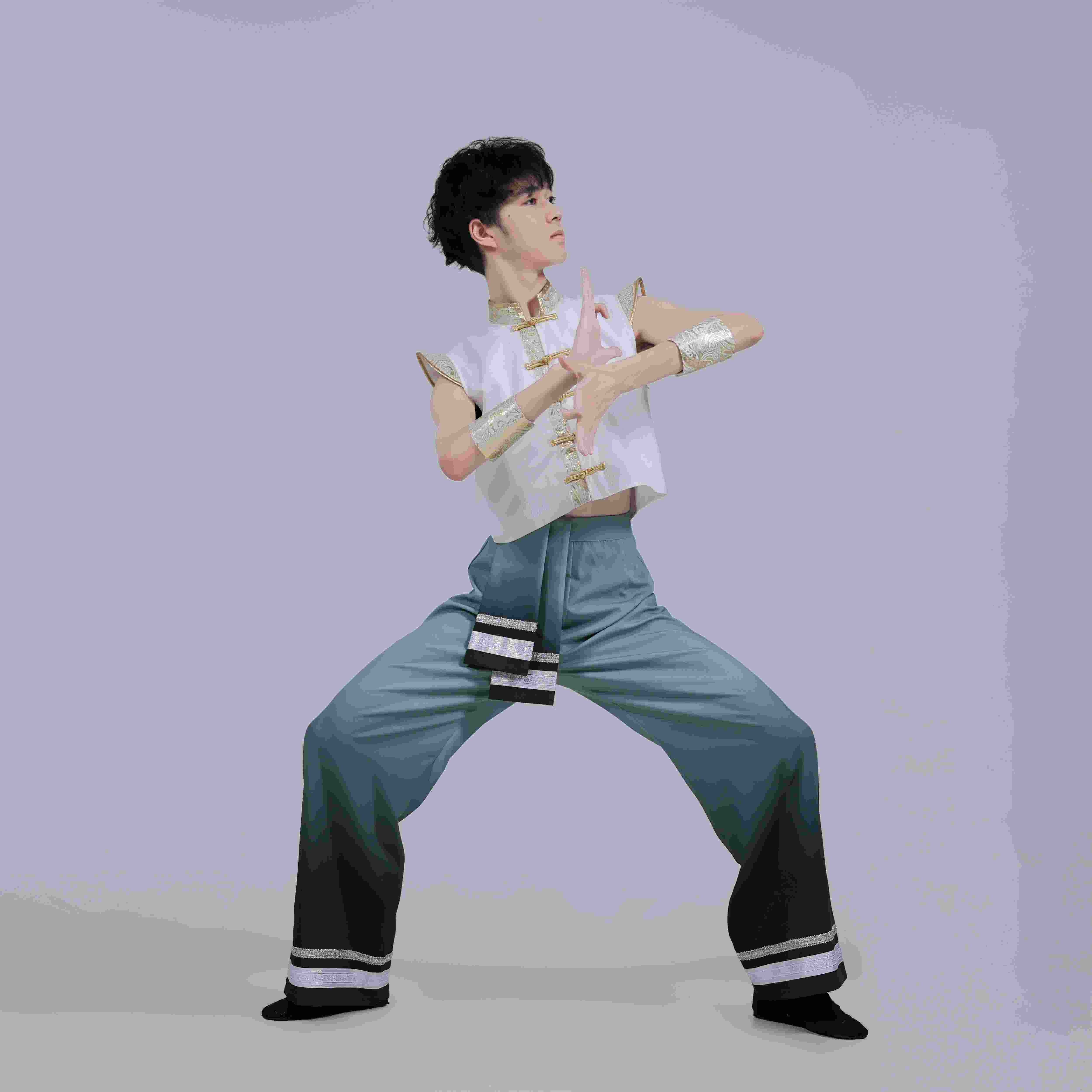 云南傣族新款男生舞蹈定制演出表演舞蹈服装民族风傣男定制舞蹈服