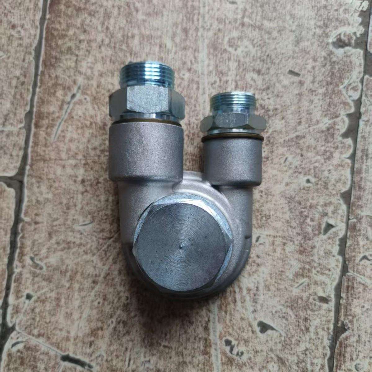 一汽大柴道依茨发动机配件F04299844/A机油滤清器座