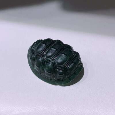 缅甸天然翡翠a货墨翠龟壳背云裸石键盘黑透绿mt卡24.2-17.8-11.6m