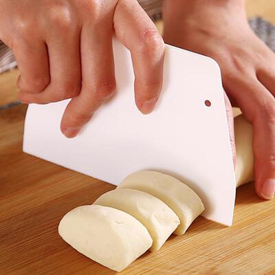 Plastic Scraper Knife Home Baking Tool Cream Spatula Trapezo