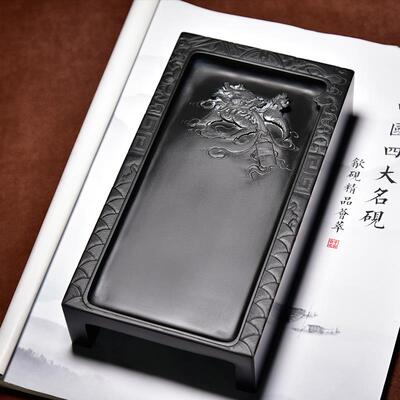 高档国歙砚/麒献中财/歙砚溪头坑龙潭石意境原石手工雕刻精品老坑