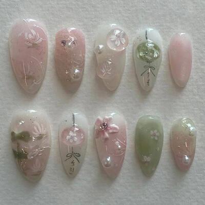 24pcs Press on Fake Nails Set Almond Wearable Simple French